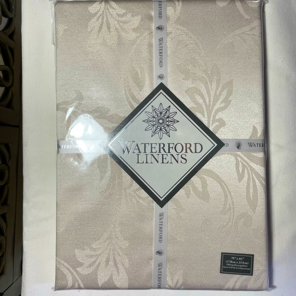 Waterford | Dining | Nwt Waterford Linens Tablecloth Winter Scroll ...
